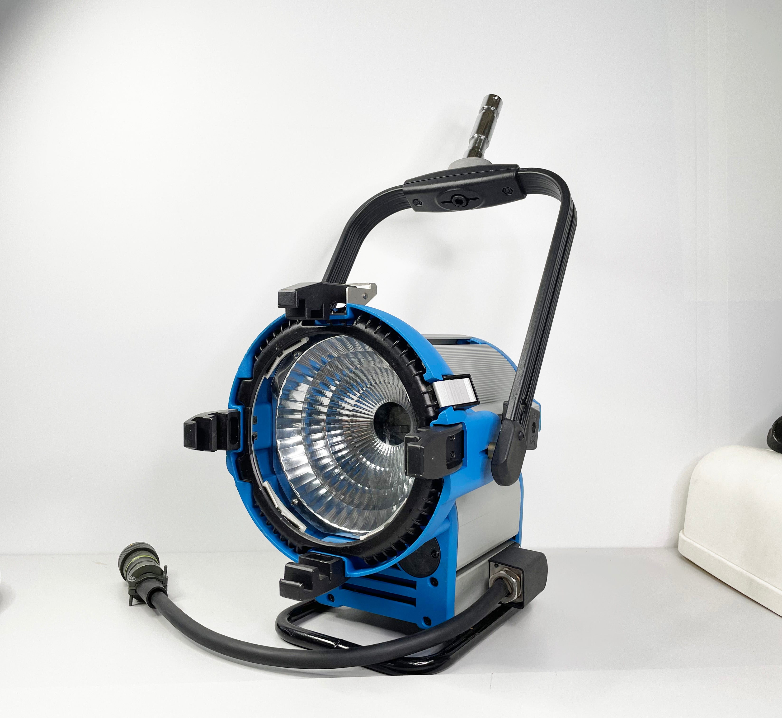 ALUMOTECH M8 800W HMI Par Light Kit Pro Film Gear Studio Video Photogr